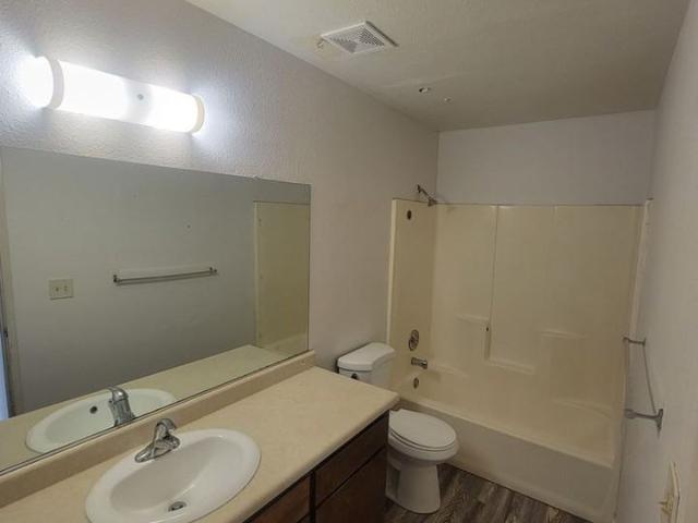 Pontiac Way Apartments 1 Bedroom Apartment for Rent at 2015 E Pontiac Way, Fresno, CA 93726 McLane