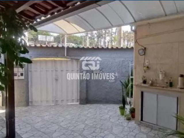 Ponto Comercial à Venda, 200m². Excelente custo benefício. Uso residencial/comercial por R$ 699.000