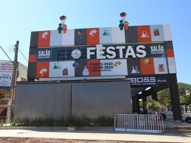 Ponto Comercial à Venda – Casa de Festas Completa na 713 Norte
