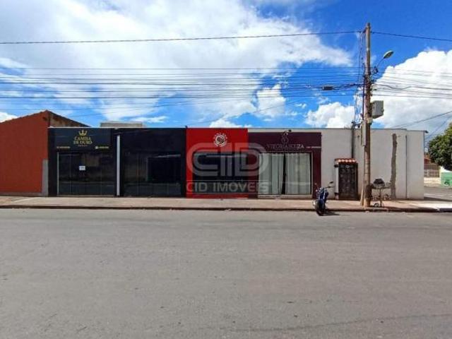 Ponto Comercial à Venda com 6 salas Bairro Morada da Serra CPA