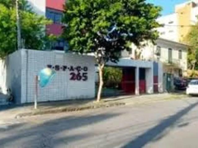 Ponto Comercial e 2 banheiros à Venda, 48 m² por R$ 200.000