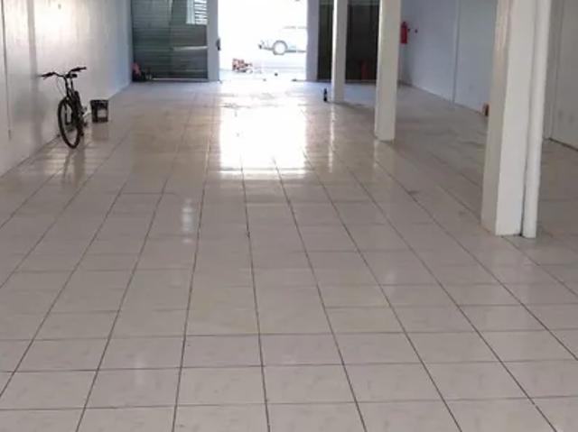Ponto Comercial e 3 banheiros à Venda, 280 m² por R$ 1.200.000