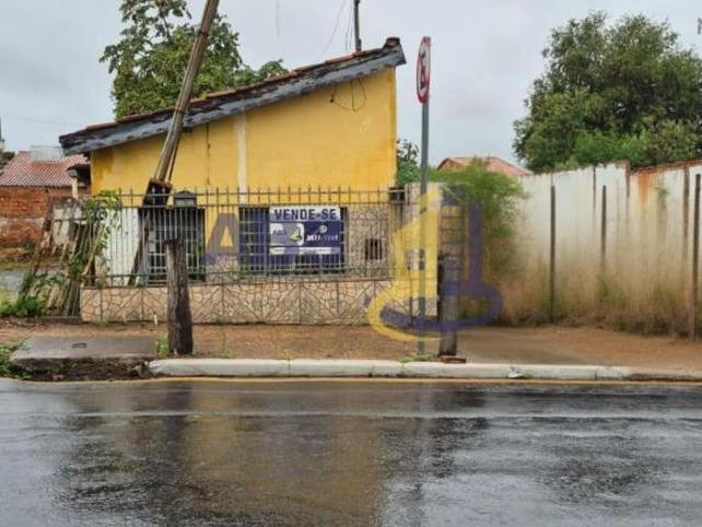 Ponto Comercial Na Rua Barão Do Melgaço