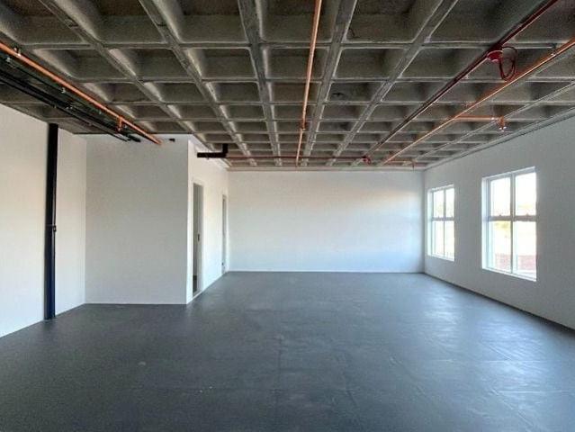 Ponto em Bela Suiça, Londrina/PR de 75m² à venda por R$ 974.900,00