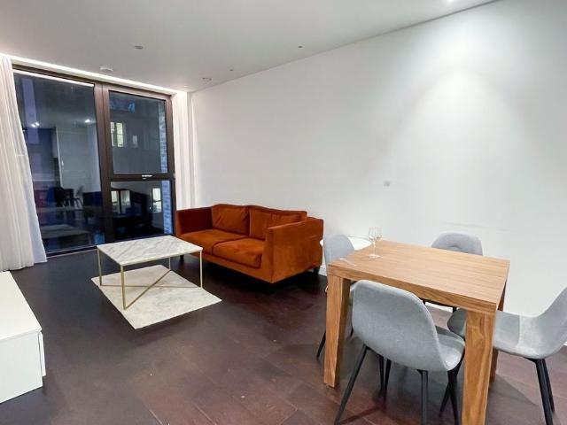 Ponton Road, London SW11, 2 bed flat to rent, £3,900 pcm | PrimeLocation