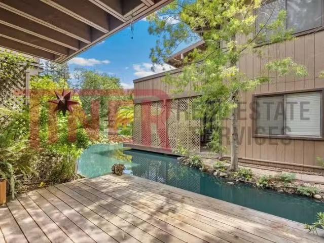 Pond Backyard Condominium In Sacramento! 2424 Larkspur Ln #217