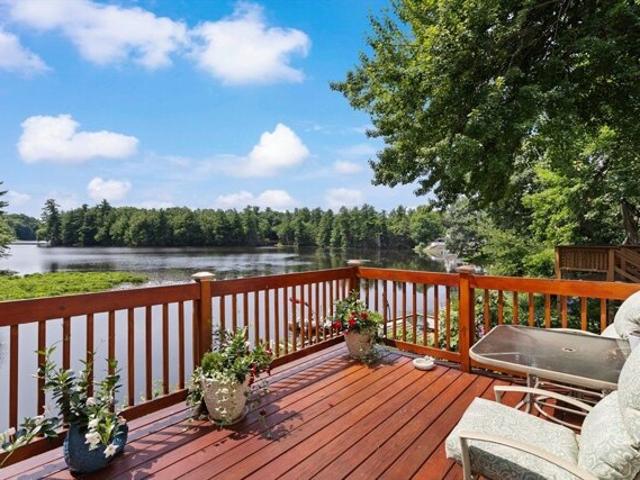 Pond Dr, Manchester, Home For Sale