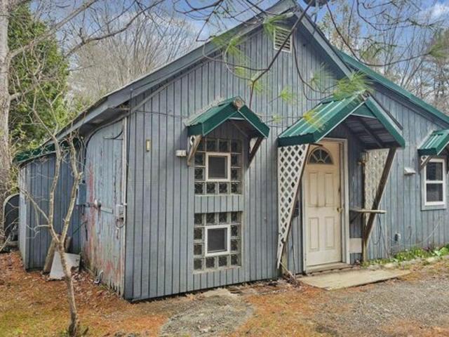 Pond Rd, Albion, Home For Sale