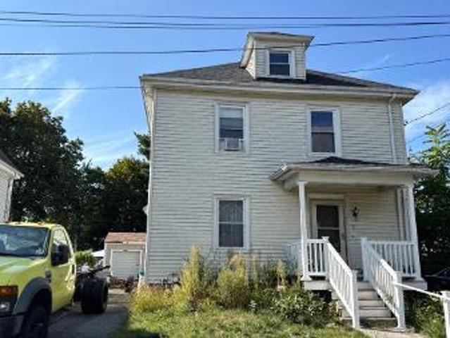 Pond St