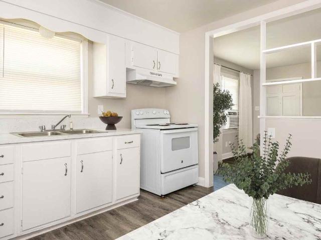 Ponderosa Apartments 2 Bedroom Apartment for Rent at 3016 Kenhill Drive, Charlotte, NC 28208 Ponderosa Wingate