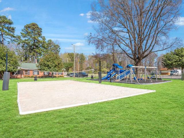 Ponderosa Apartments 2 Bedroom Apartment for Rent at 3016 Kenhill Drive, Charlotte, NC 28208 Ponderosa Wingate