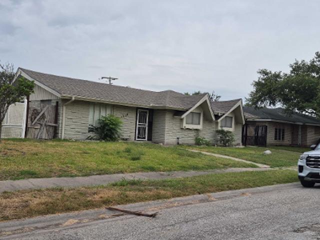 Ponderosa Ln