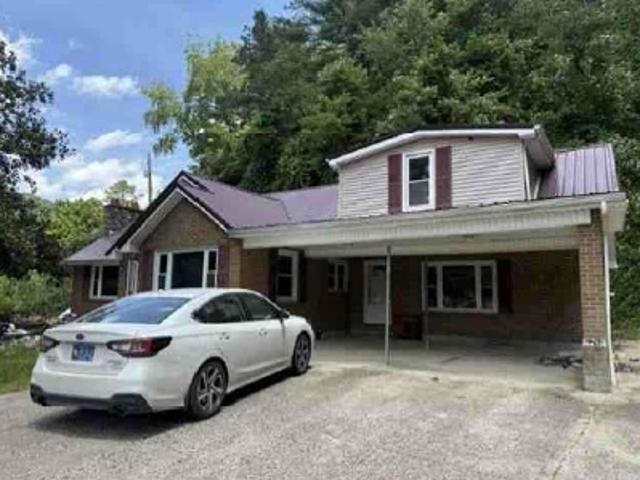Ponderosa Pine Ln