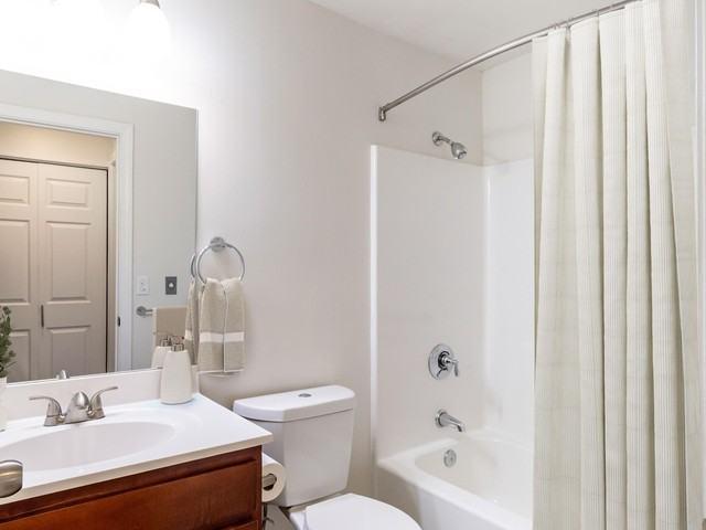 Pondside at Littleton 3 Bedroom Apartment for Rent at 147 King St, Littleton, MA 01460