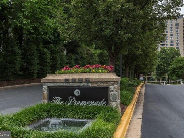 Pooks Hill Rd Apt N, Bethesda, Condo For Sale