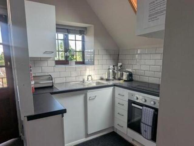 Pool Farm, Wotton Road, 1 Bedroom Apartment
