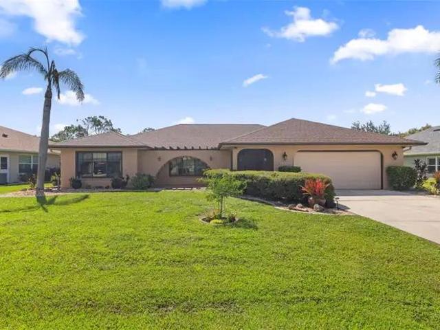 Pool home room for rent