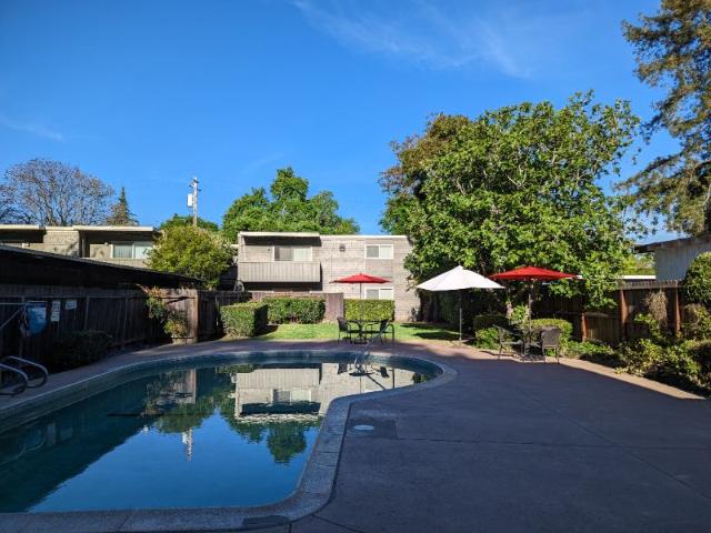 PoolGatedGreat locationQuietcleanLUSD