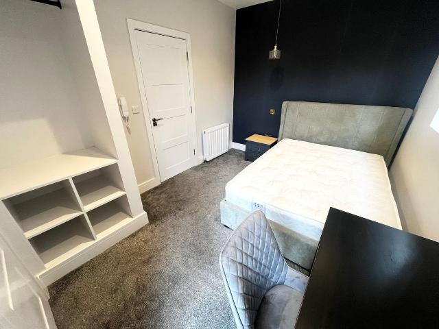 Poole BH14, 1 bed property to rent, £700 pcm | PrimeLocation
