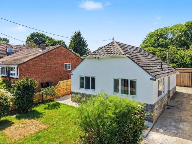 Poole, Dorset BH16, 3 bed detached bungalow to rent, £2,200 pcm | PrimeLocation