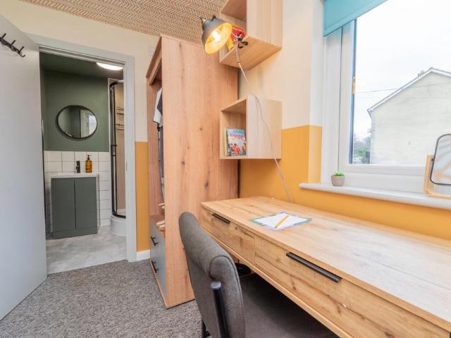 Poolemead Road, Bath BA2 1 bed in a house share to rent £1,105 pcm £255 pw