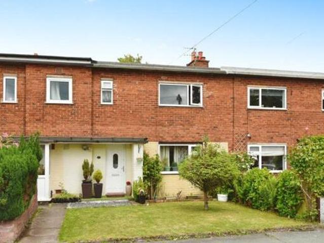 Poolside Court, Stoke on trent, 4 Bedroom Property