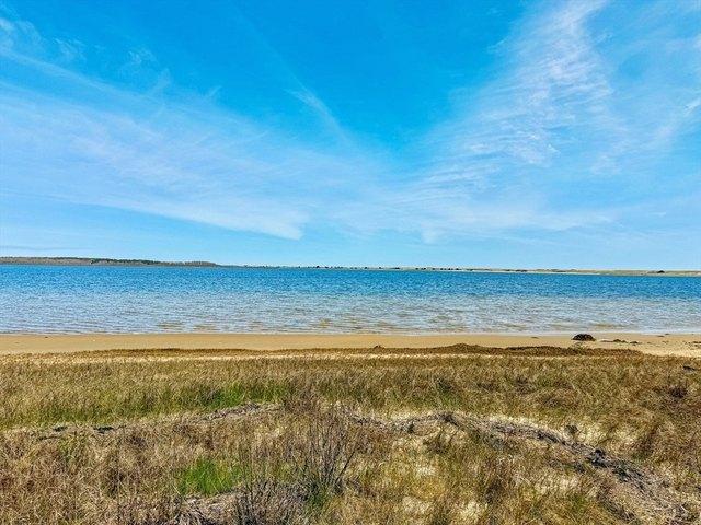 Pocha Rd Ext, Edgartown, MA 02539