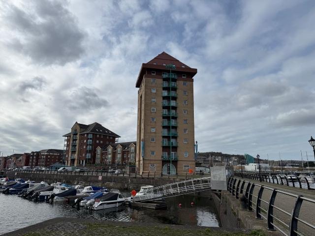 Pocketts Wharf, Swansea SA1, 2 bed flat to rent, £1,300 pcm | PrimeLocation