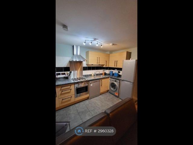Poets Way, Dorchester DT1, 2 bed flat to rent, £1,350 pcm | PrimeLocation