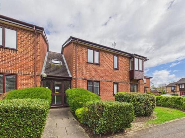 Poets Chase, Aylesbury, 1 Bedroom Flat