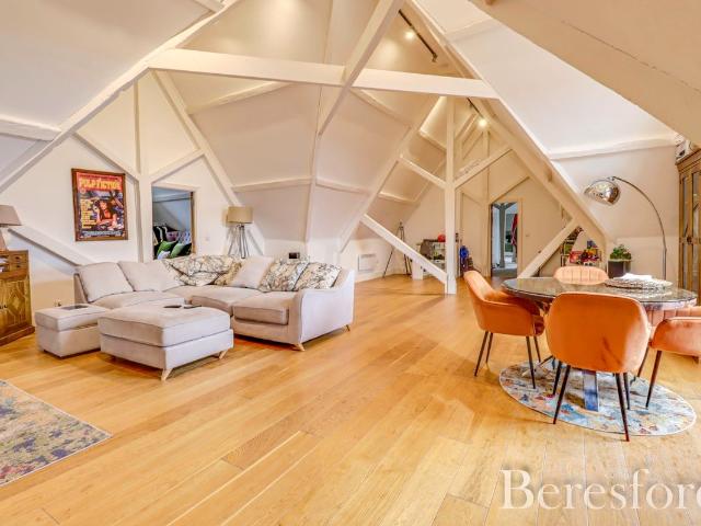 Poe Court, The Galleries CM14, 2 bed flat to rent, £2,700 pcm | PrimeLocation