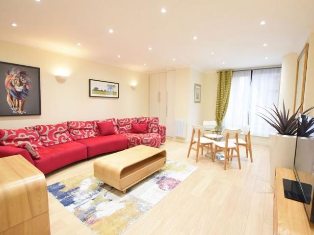 Point West, Cromwell Road, London SW7