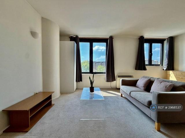 Point West, London, SW7 Studio to rent £2,380 pcm £549 pw