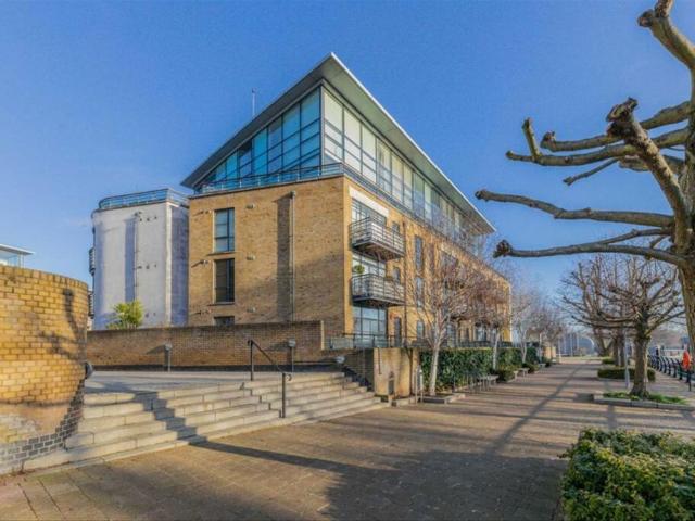 Point Wharf Lane, Brentford TW8, 2 bed flat to rent, £2,250 pcm | PrimeLocation