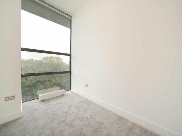 Point Wharf Lane, TW8, London