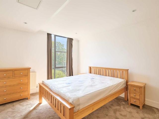 Point Wharf Lane, TW8, London
