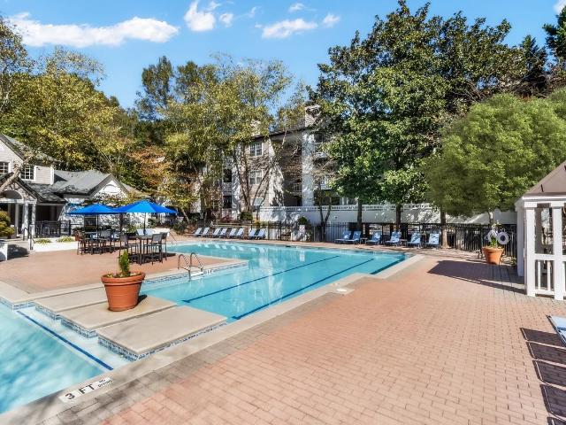 Point at Perimeter 3 Bedroom Apartment for Rent at 100 Ashford Gables Dr, Dunwoody, GA 30338
