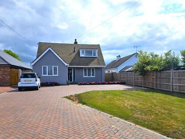 Point Clear Road, St. Osyth, 4 Bedroom Detached