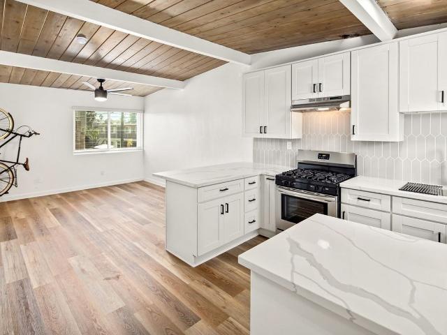Point Loma Palms 1 Bedroom Apartment for Rent at 3152 Kemper St, San Diego, CA 92110 Point Loma Heights