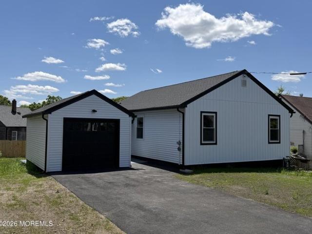 Point O Woods Dr, Toms River, Home For Sale