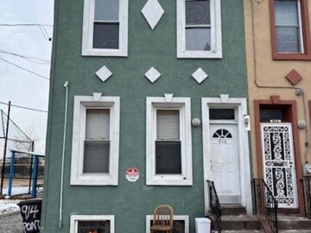 Point St, Camden, Home For Sale