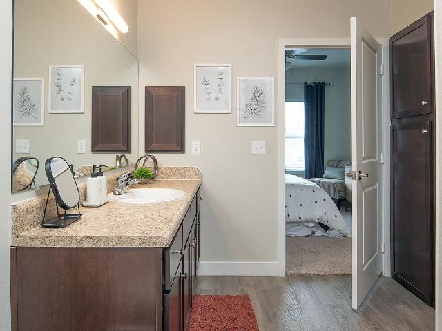 POINTE AT GREENVILLE APARTMENTS 1 Bedroom Apartment for Rent at 3 Vantage Way, Greenville, SC 29611
