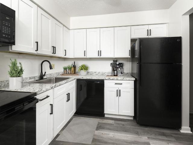 Pointe at Northern Woods 3 Bedroom Apartment for Rent at 5615 Sierra Ridge Dr, Columbus, OH 43231 Northern Woods