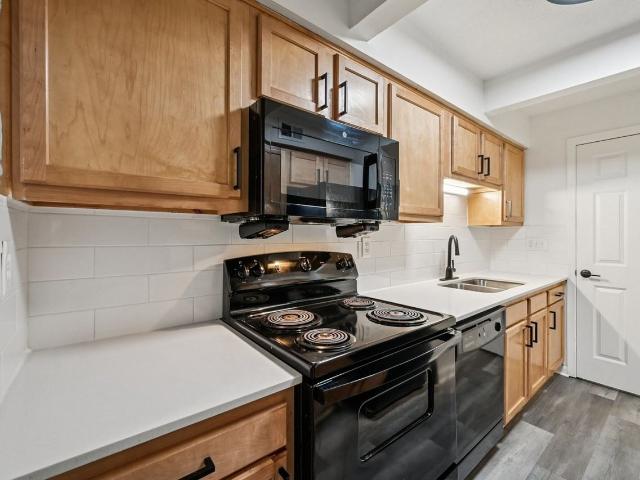 Pointe at Northern Woods 2 Bedroom Apartment for Rent at 5615 Sierra Ridge Dr, Columbus, OH 43231 Northern Woods