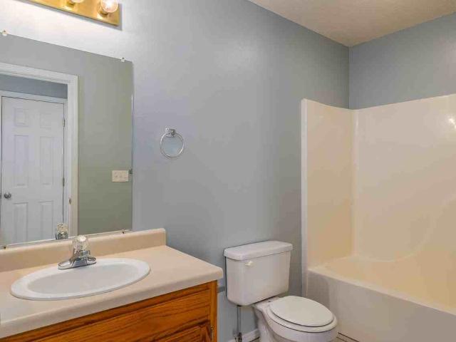 Pointe at Waynesville 1 Bedroom Apartment for Rent at 20380 Spice Dr, Waynesville, MO 65583