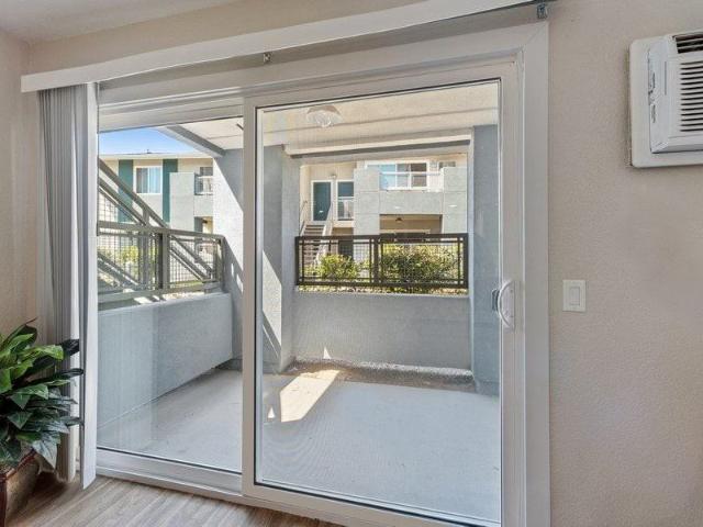 Pointe Luxe Apartment Homes 1 Bedroom Apartment for Rent at 3889 Midway Dr, San Diego, CA 92110 Point Loma Heights