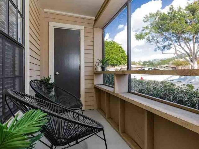 Pointe Parc at St. Johns 2 Bedroom Apartment for Rent at 7524 Southside Blvd, Jacksonville, FL 32256 Baymeadows
