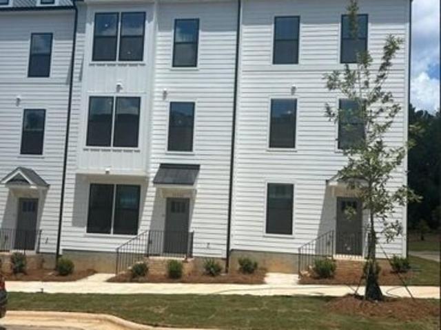 Pointe Town Dr, Charlotte, Home For Sale