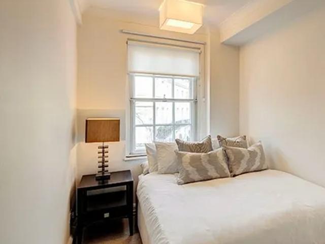 Poltrona Frau, 147 153 Fulham Road, London, SW3 6SD, United Kingdom | 2 bed apartment for rent #154610064 | Rentberry