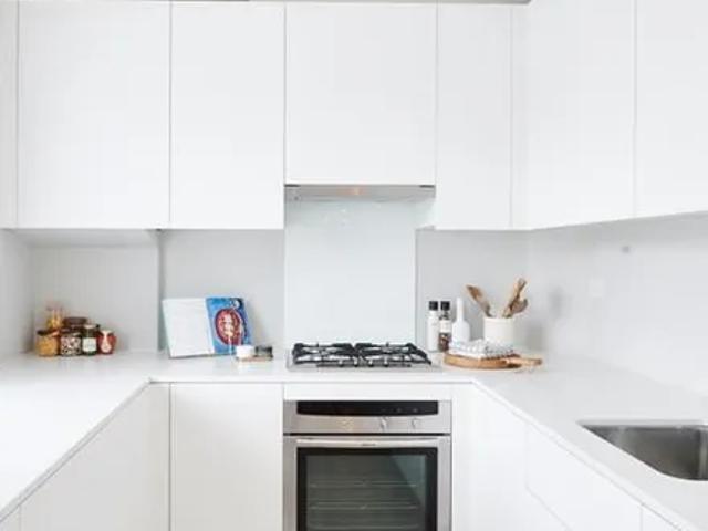 Poltrona Frau, 147 153 Fulham Road, London, SW3 6SD, United Kingdom | 2 bed apartment for rent #115019467 | Rentberry
